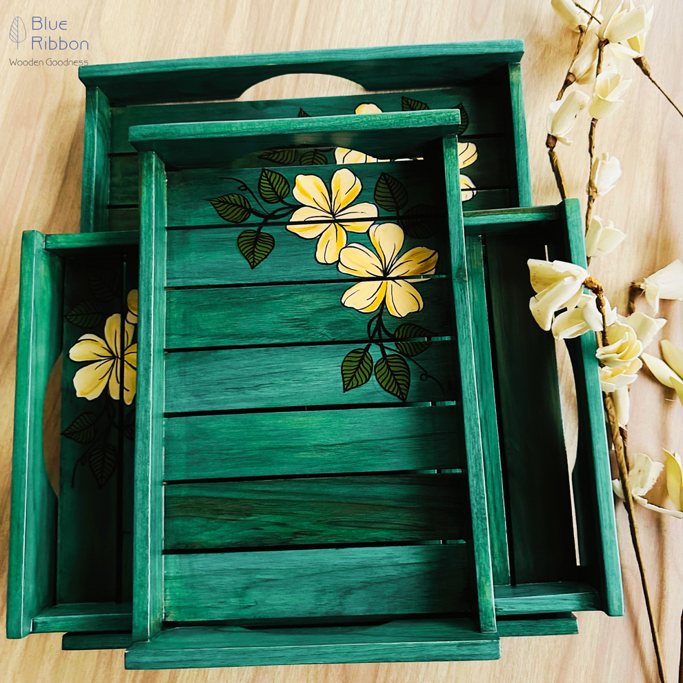 EMERALD BLOOM WOODEN TRAY – BLUE RIBBON